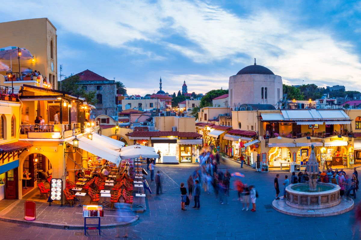 Best Area to Stay in Rhodes for Families: A Comprehensive Guide - Greek ...