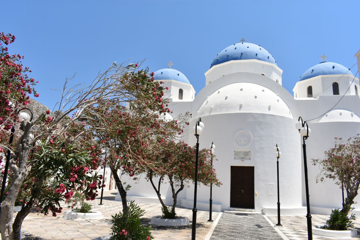 The Best Things to Do in Perissa, Santorini: A Definitive Guide - Greek ...